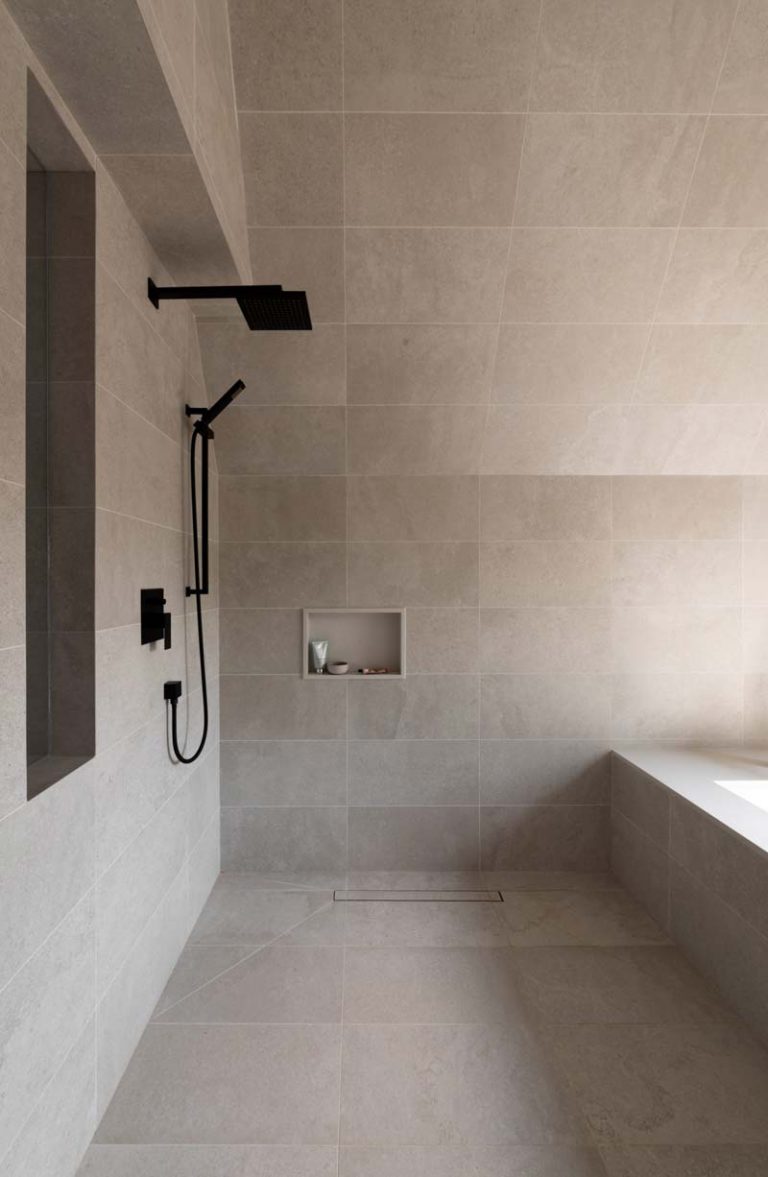 Modern minimalistisch ontwerp voor een smalle woning - Huis-inrichten.com