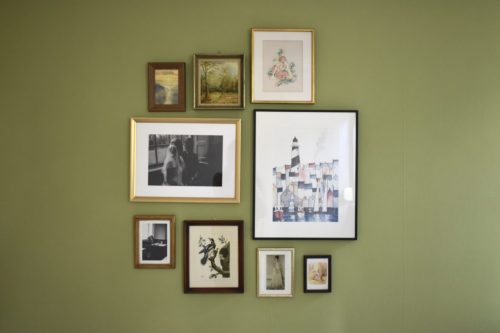 Olijfgroene muur - Huis-inrichten.com